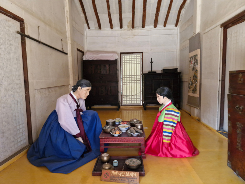 Korean Folk Village in Autumn, Suwon - South Korea